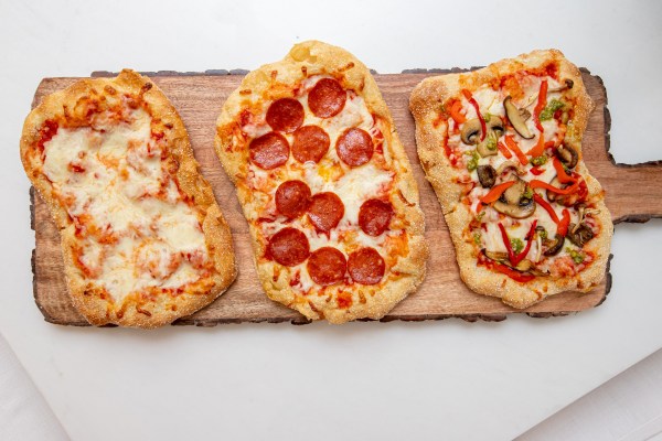 What’s the Difference Between Pinsa and Pizza? - Appetito