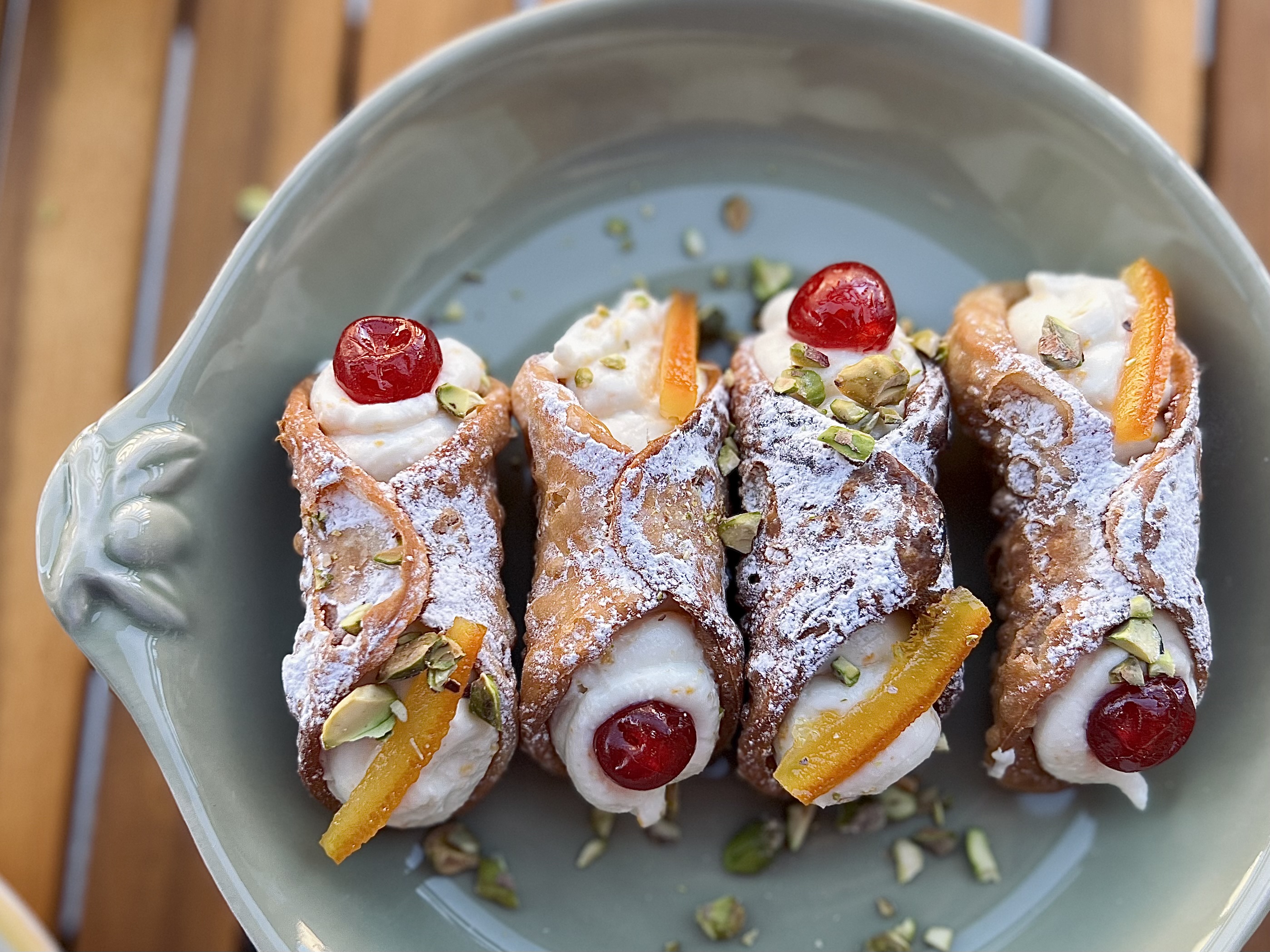 How to Make Mini Cannoli - Appetito