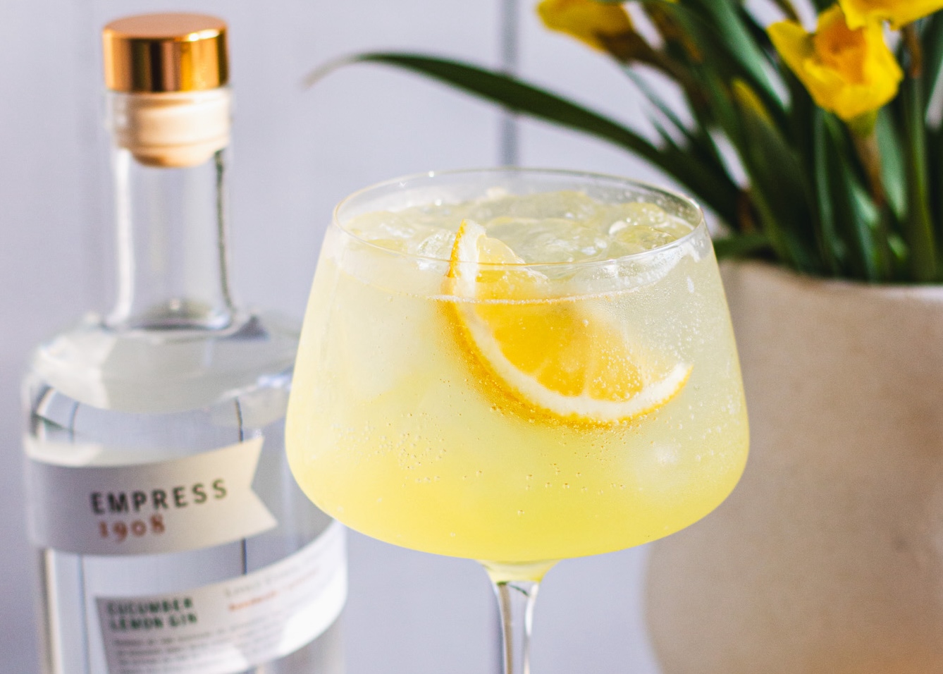 Love Limoncello and Gin? Try the Lemon Spritz This Summer - Appetito