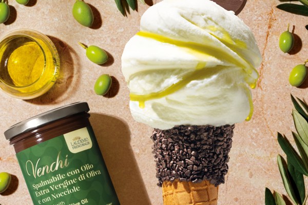 How to Make a 'Count Mario Tucci' Negroni - Appetito