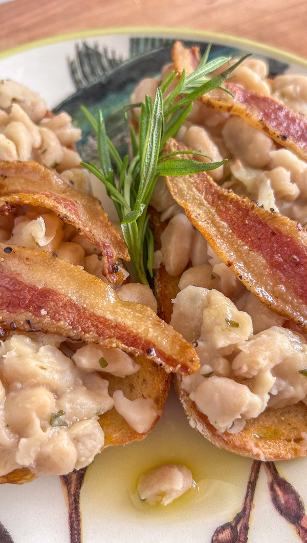 How to Make Roman Bean & Guanciale Bruschetta - Appetito