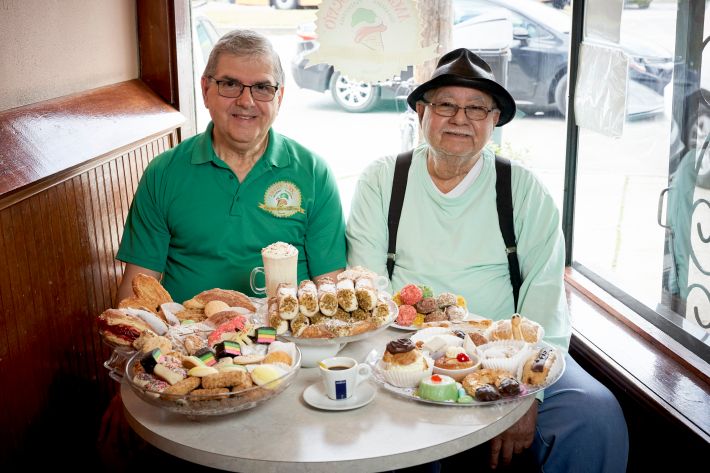 Historic Angelo Brocato of New Orleans Sparks Childhood Memories - Appetito