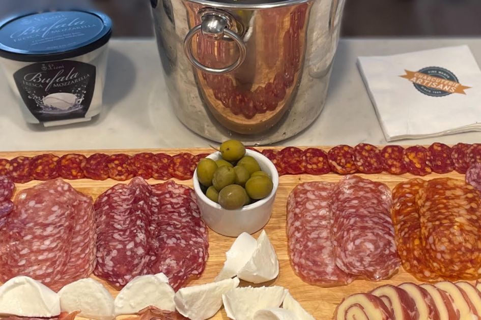 How to Make a 'Count Mario Tucci' Negroni - Appetito